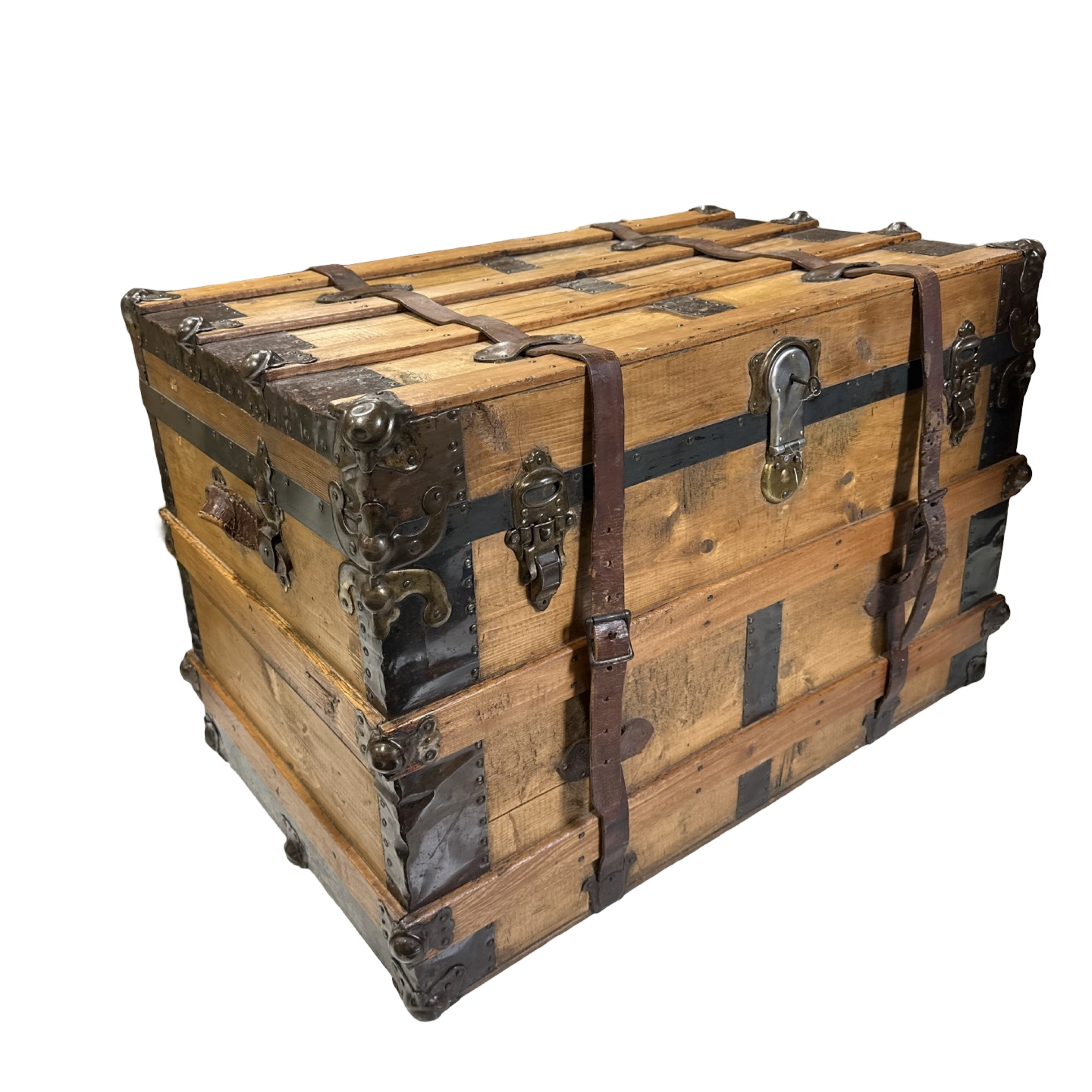 Antique Wood Trunk – Black Barn Mercantile
